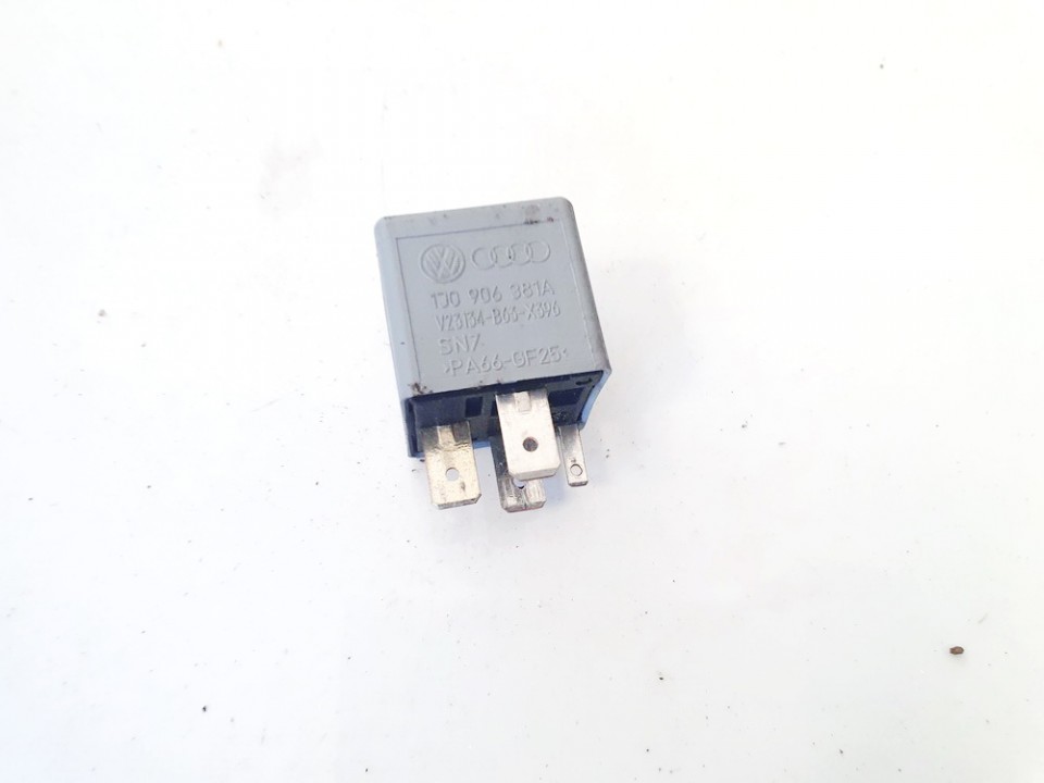 1j0906381a v23134-b63-x396 Relay module Volkswagen Polo 2002 1.9L ...