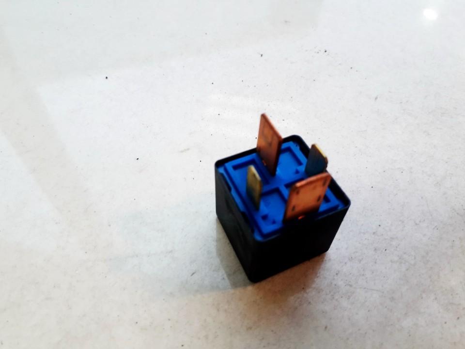 368604X000 Hyundai Tucson 2005 Relay module | EuroImpex