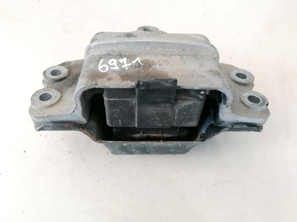 3c0199555 used Engine Mounting and Transmission Mount (Engine support ...