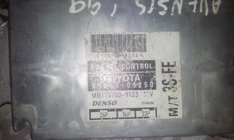 8966105250 MB175700 89661-05250 ECU Engine Computer (Engine Control ...