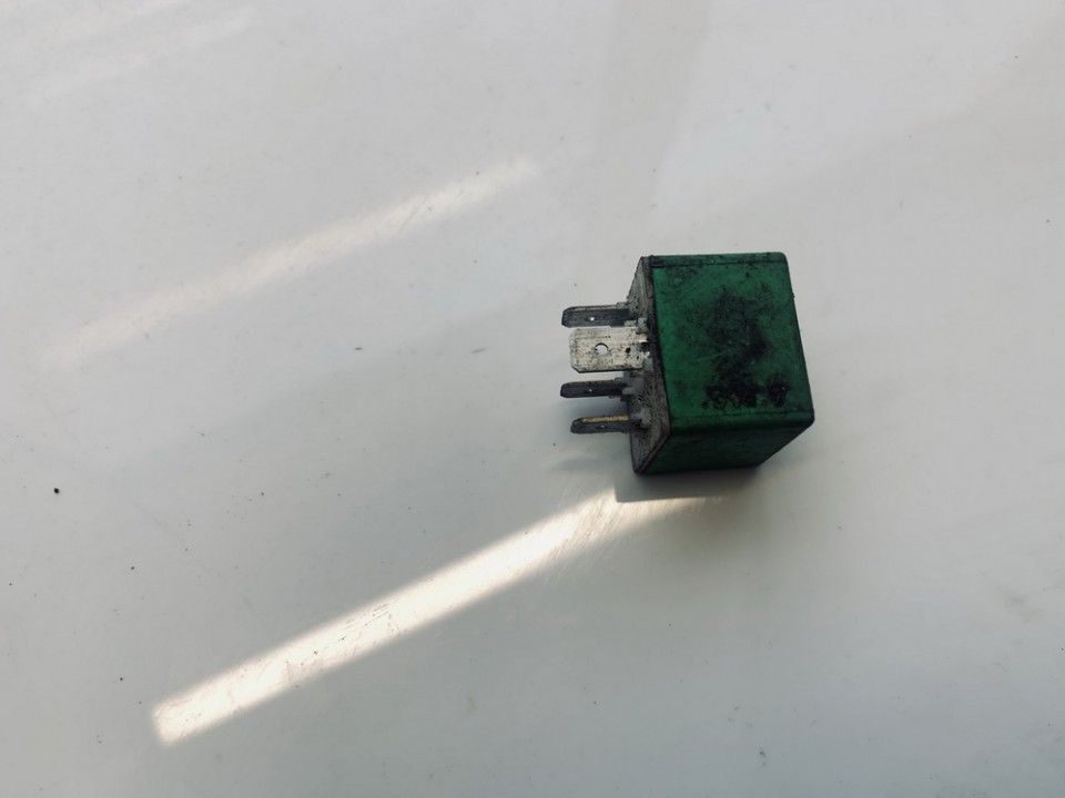 12V25A03601 12V-25A-03601 Relay module Peugeot 306 1998 - EIS01281145 ...