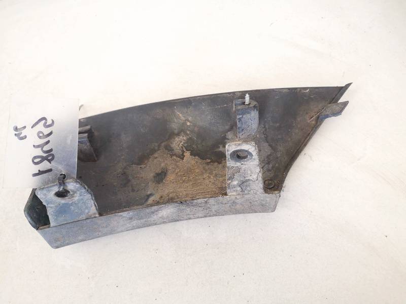 dfk100480 used Right Rear Wheel Arch (fender) Trim Land-Rover ...