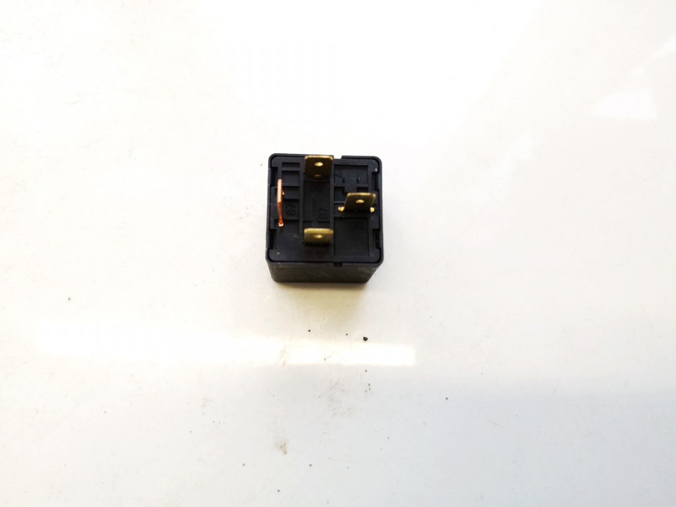 9522438050 95224-38050 Relay module Hyundai Santa Fe 2007 2.2L ...
