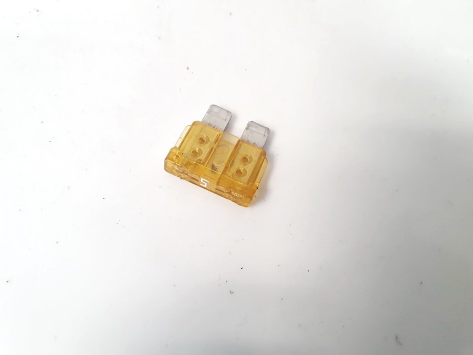 5 5 Fuses Citroen C8 2006 2.0L - EIS01541207 | Used Auto Parts Shop