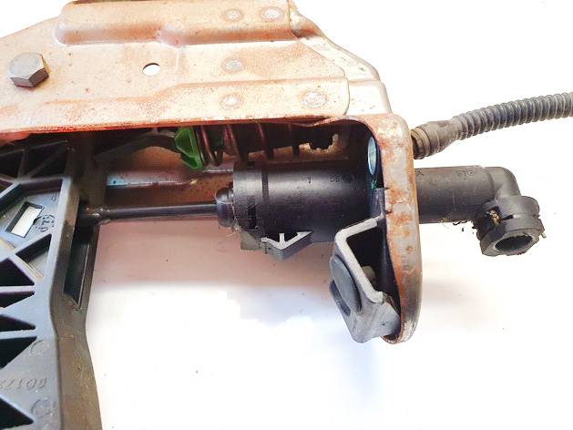 6q0721388 used Master clutch cylinder Skoda Fabia 2008 1.4L ...