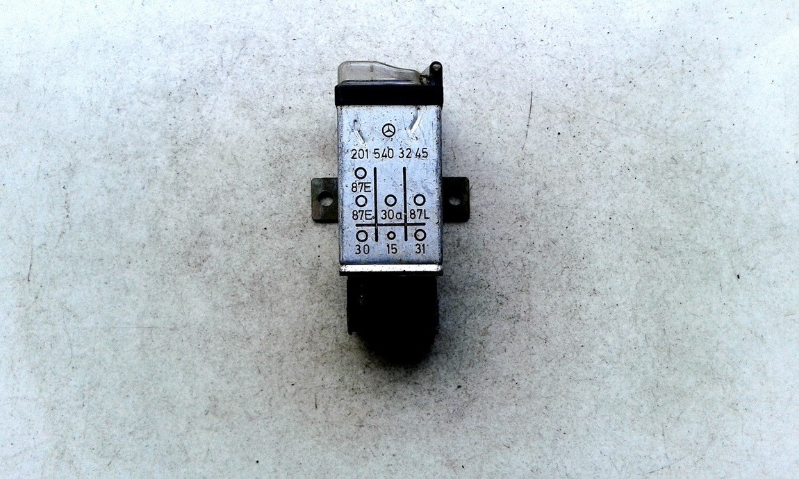 2015403245 897165 Relay module Mercedes-Benz E-CLASS 1988 4EUR ...