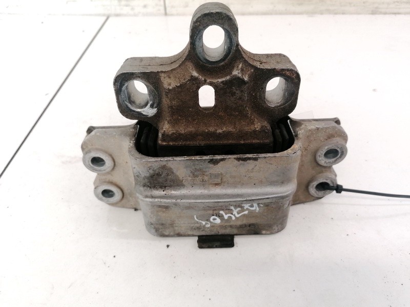 USED USED Engine Mounting and Transmission Mount (Engine support ...