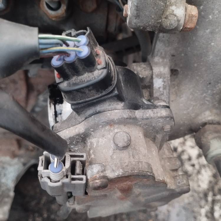 used used High Flow Throttle Body Valve (Air Control Valve) Toyota RAV ...