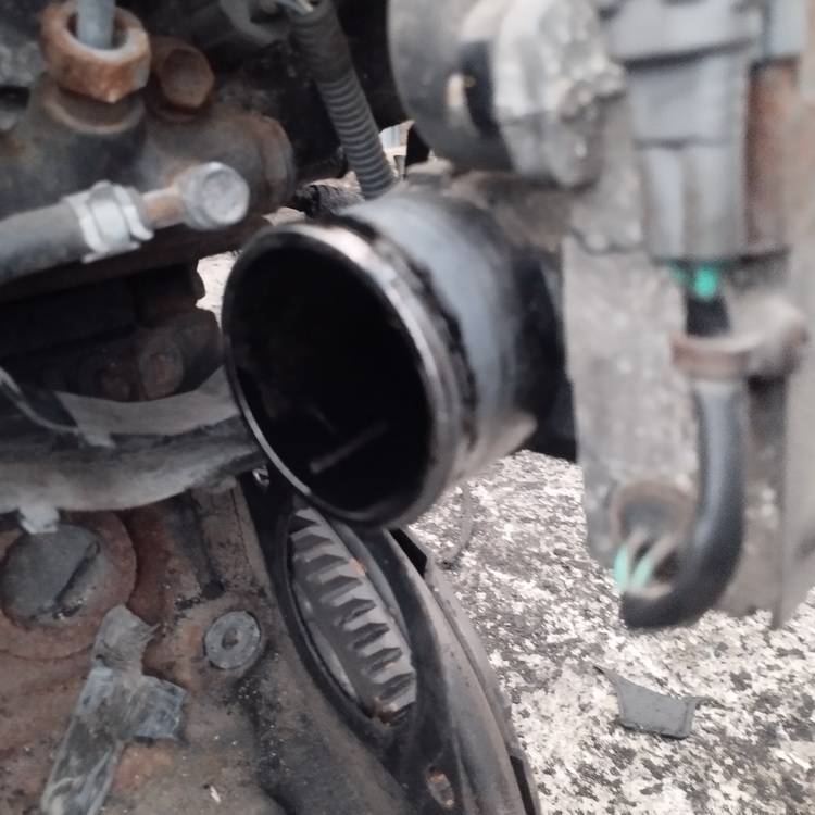 used used High Flow Throttle Body Valve (Air Control Valve) Toyota RAV ...