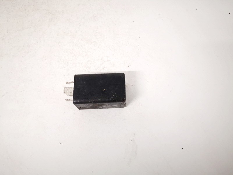 4a0951253 898700000 369 Relay Module Audi A4 2001 1 8l Eis01541318