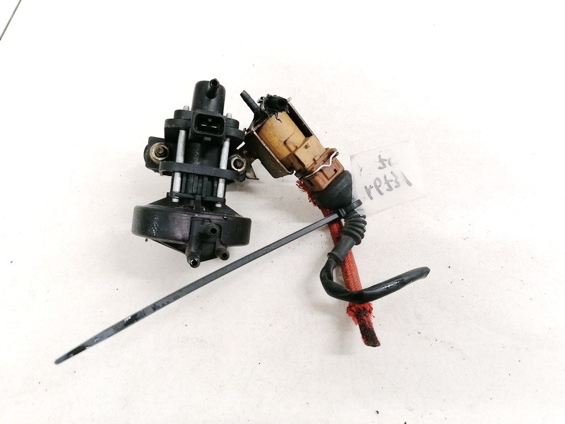 4715396 4534375 Electrical selenoid (Electromagnetic solenoid) Audi 80 ...