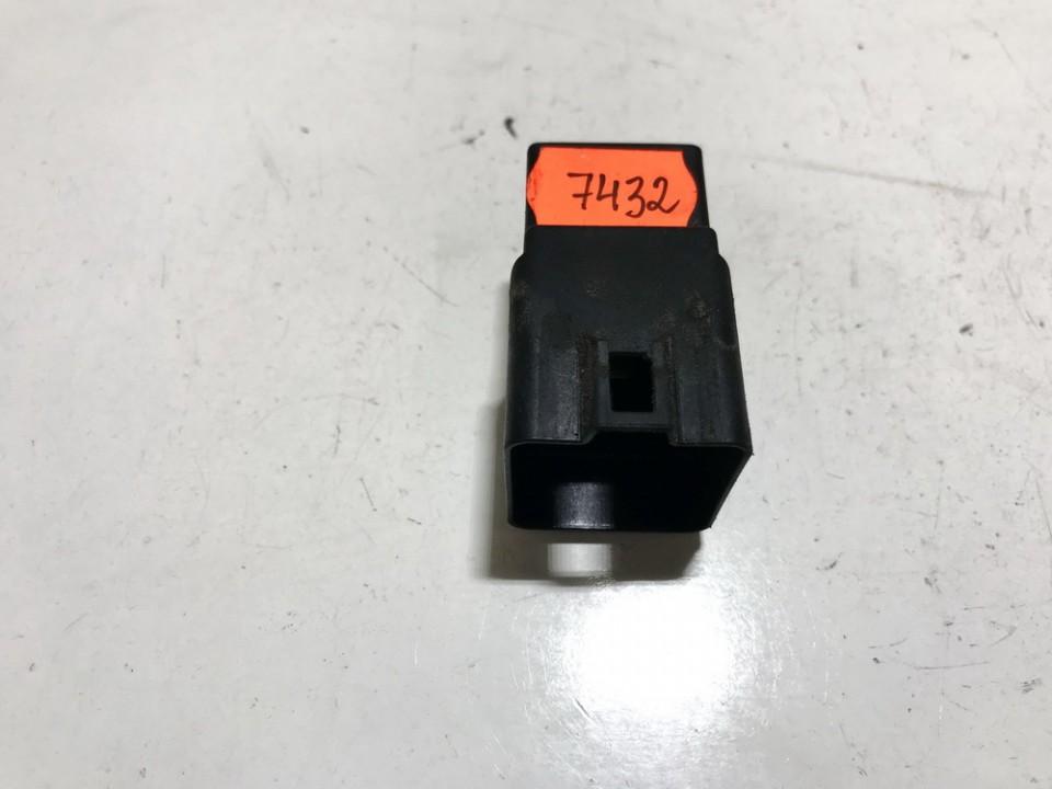 v23136a1001x46 v23136-a1001-x46, b337 Relay module Lancia Lybra 2002 ...