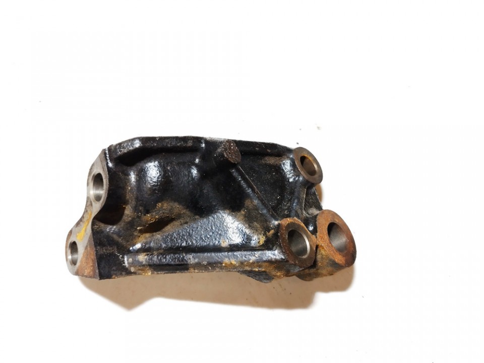 used used Engine Mount Bracket and Gearbox Mount Bracket Mazda CX-7 ...