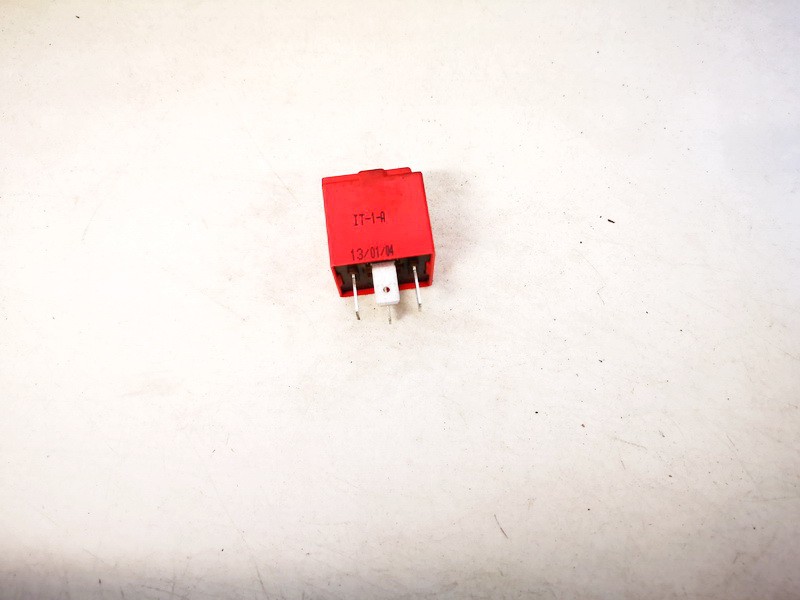 24438887 used Relay module Opel Vectra 2004 2.2L - EIS01321439 | Used ...