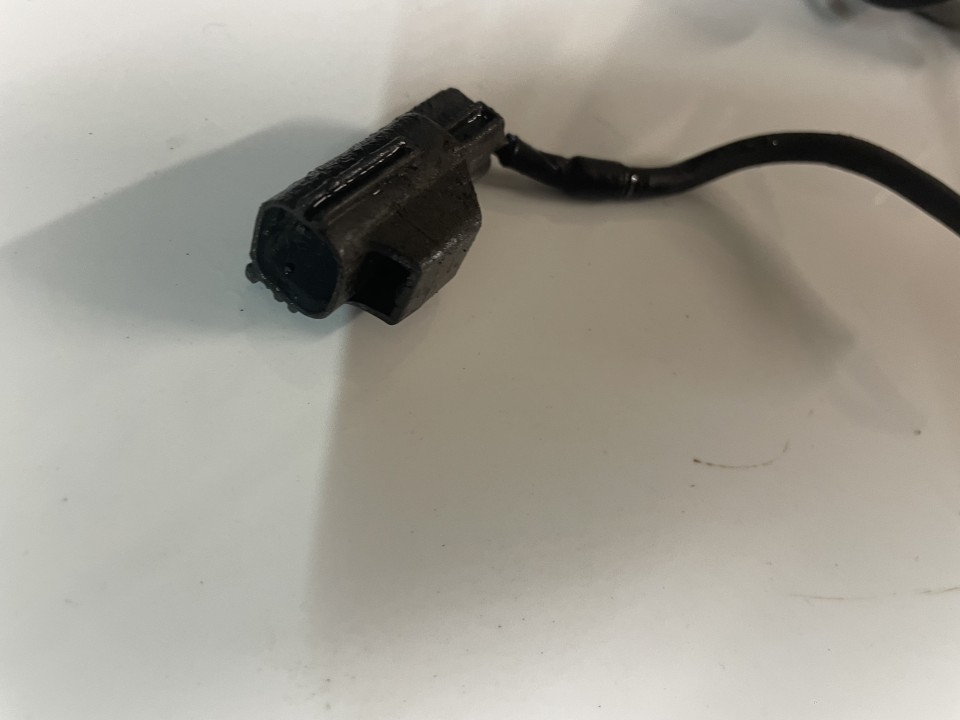 8636779 used Thermostat Housing (Flange) Volvo XC 90 2004 2.9L 50EUR ...