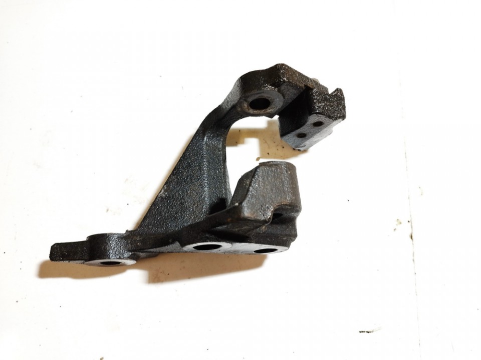 T31831 USED Engine Mount Bracket and Gearbox Mount Bracket Mazda CX-7 ...