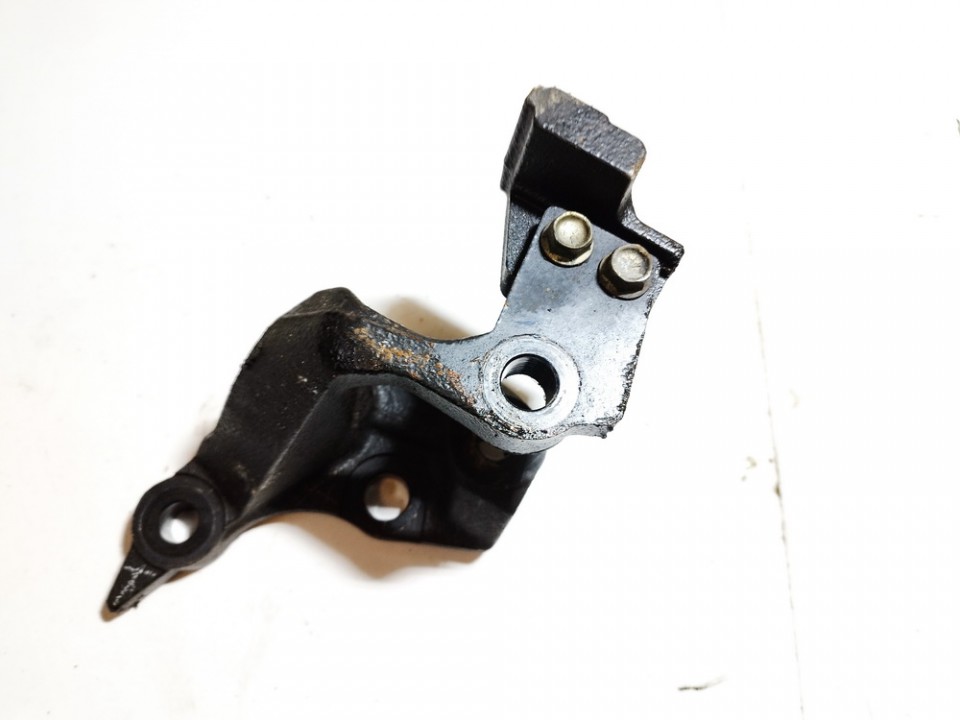 T31831 USED Engine Mount Bracket and Gearbox Mount Bracket Mazda CX-7 ...