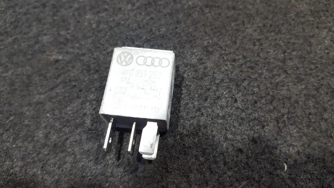 1K0951253 0332011100 Relay module Volkswagen Passat 2006 - EIS00271508 ...