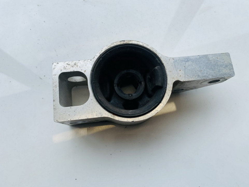 1k0199231 used Engine Mounting and Transmission Mount (Engine support ...