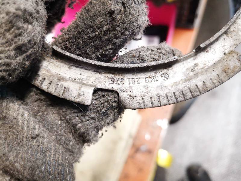 1k0201375 used Fuel Pump Locking Seal Cover O Ring Seat Toledo 2009 1 ...