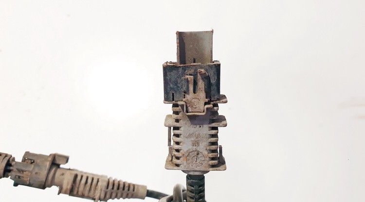 13118565 used wiring looms and harnesses Opel Zafira 2007 1.9L ...