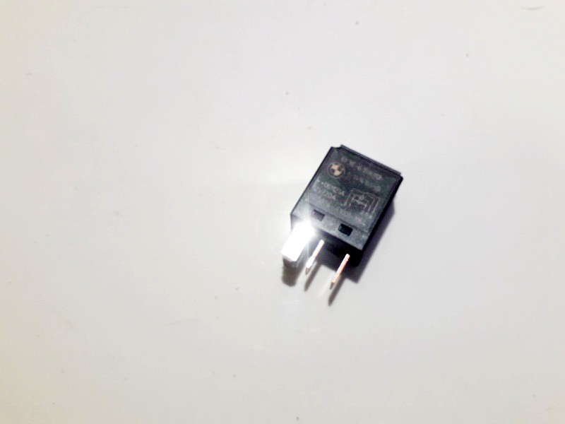 61366919113 v23074-a1001-x64 Relay module BMW 3-Series 2006 2.0L ...