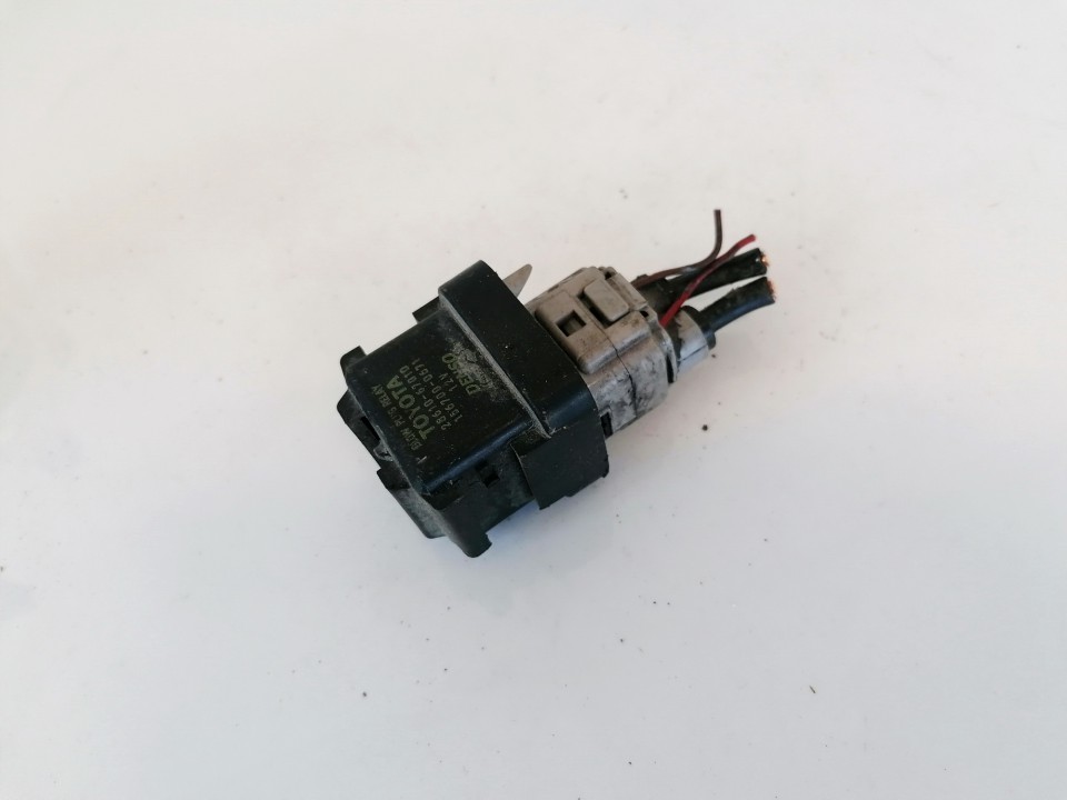 2861067010 28610-67010, 156700-0671 Glow plug relay Toyota Avensis 2004 ...