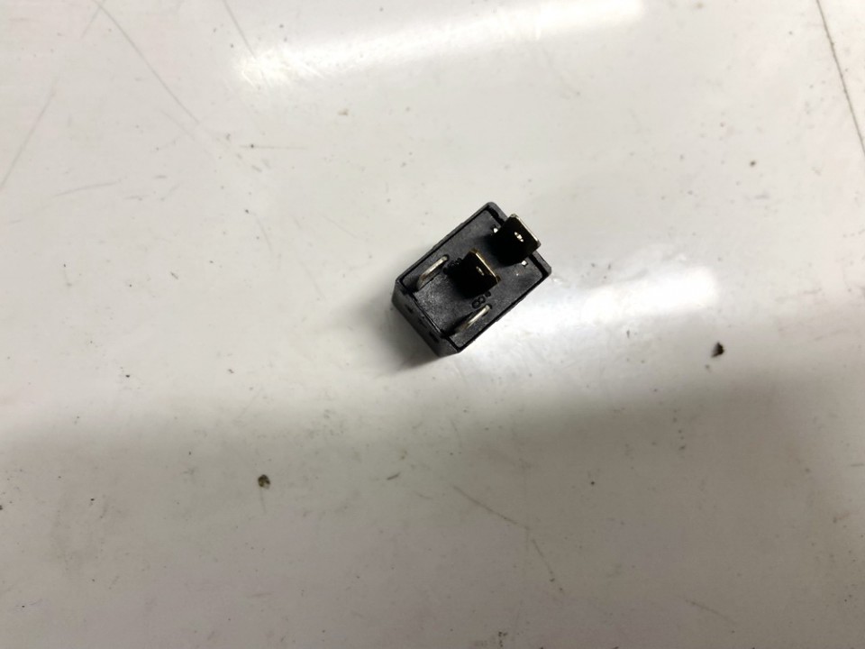 90229206 452 Relay module Opel Astra 2000 2.0L 4EUR EIS01521611 | Used ...