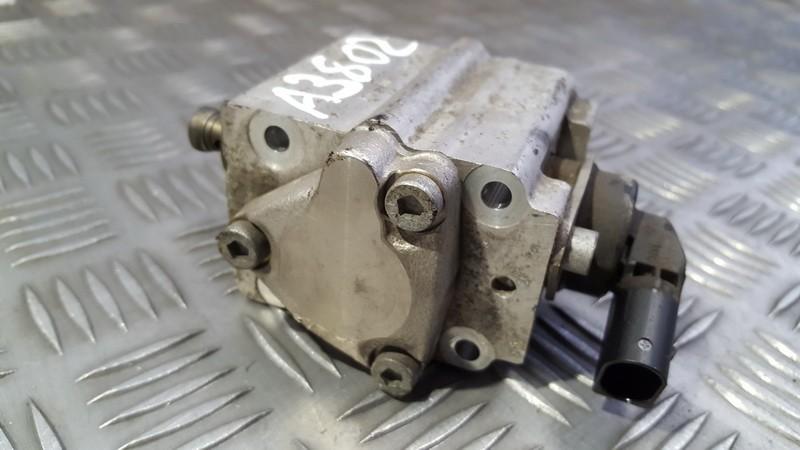 03C127025L 0261520024 High Pressure Injection Pump Volkswagen Golf 2004 ...