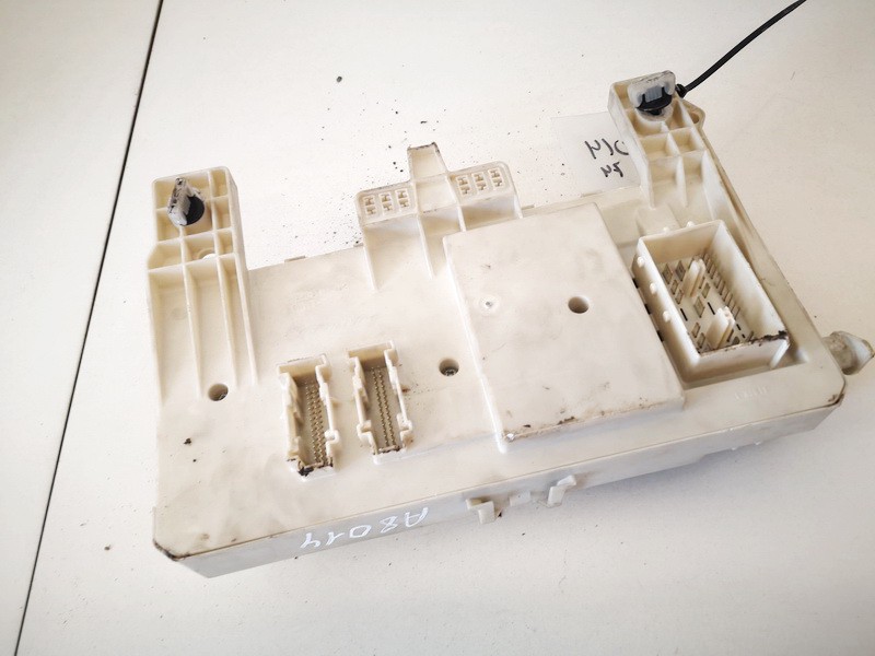 30765015 160806, 05008318, 519096606 Fuse box Volvo S40 2006 1.6L ...