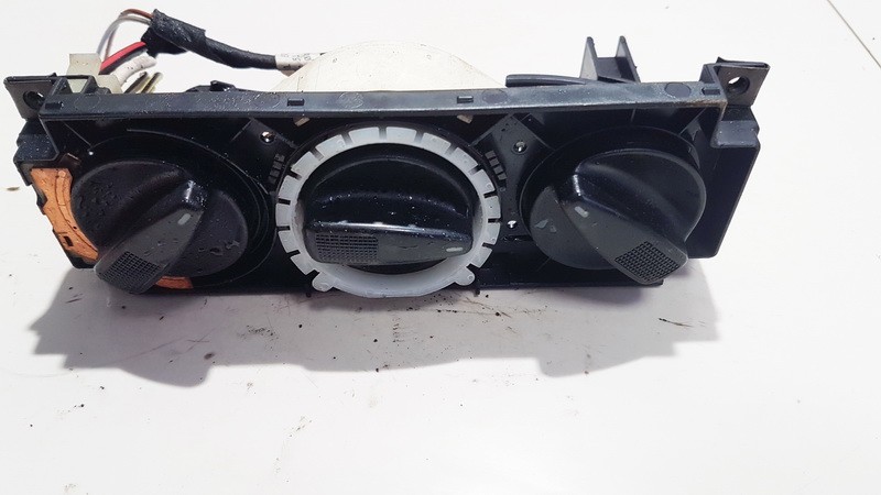 1H0819045 1H0820045C Climate Control Panel (heater control switches ...