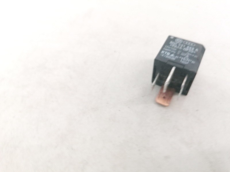 3D0951253A USED Relay module Volkswagen Touran 2003 2.0L - EIS01411642 ...