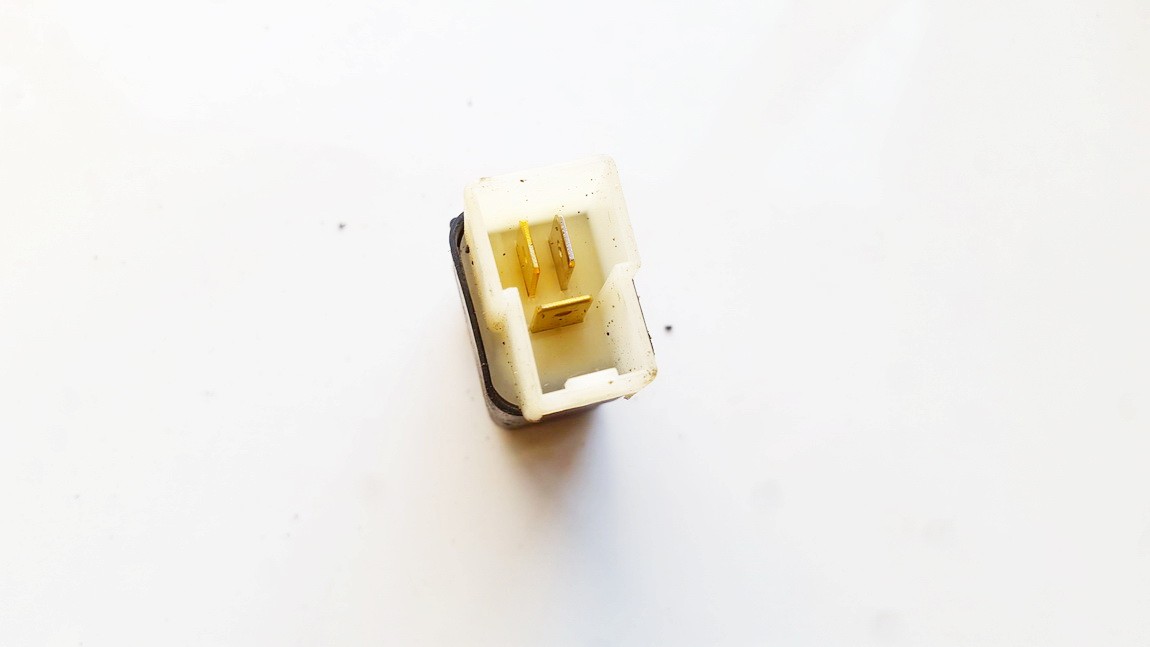 2563079960 used Relay module Nissan Primera 1998 - EIS00821657 | Used ...