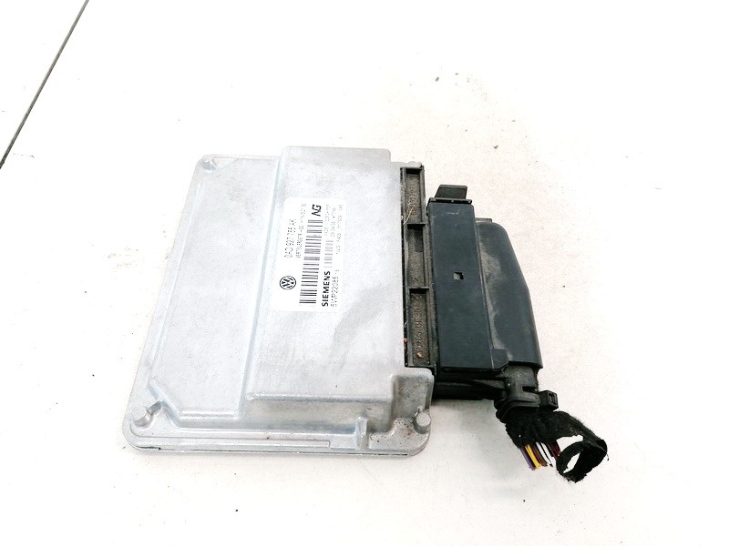 5WP2208516 0AD927755AD, F405517509 ECU Engine Computer (Engine Control ...