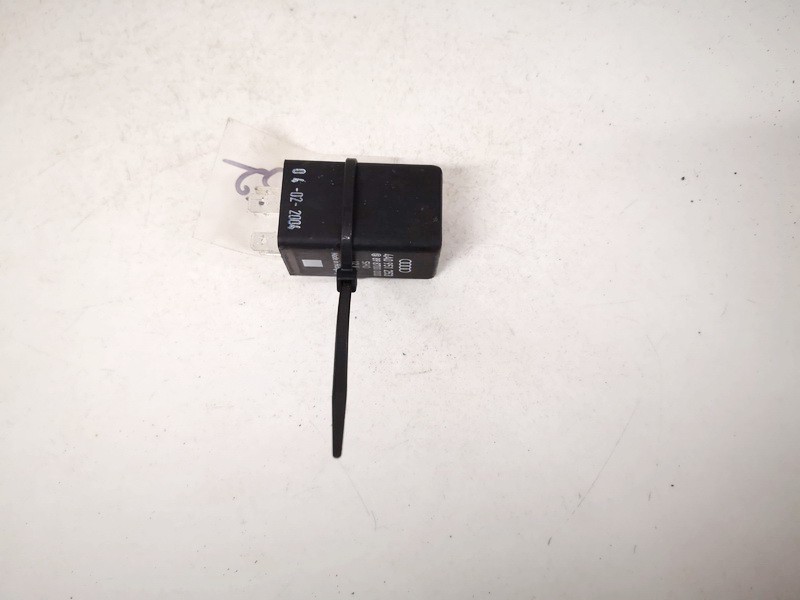 4a0951253 898700000 Relay module Audi A6 2004 2.4L 4EUR EIS01550173 ...