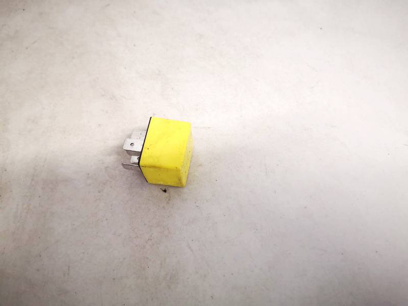7700844253 used Relay module Renault Scenic 2002 1.9L - EIS01831753 ...