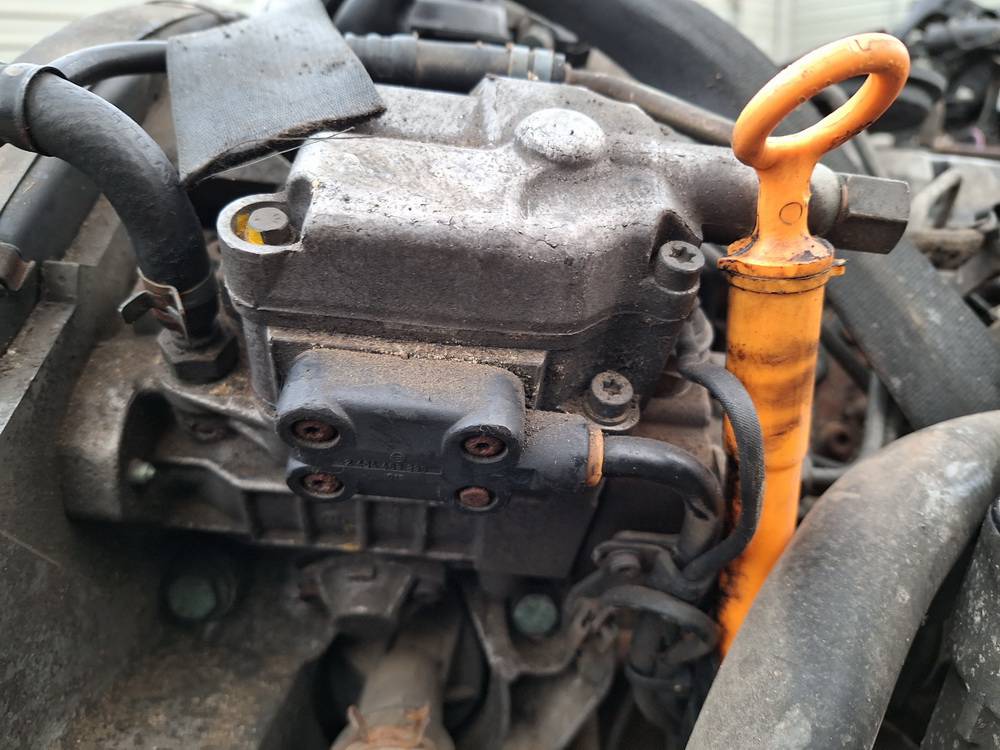 038130407D Volkswagen Golf 2001 High Pressure Injection Pump | EuroImpex