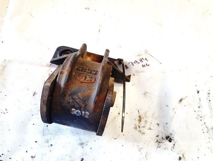 0k2kb39060 used Engine Mounting and Transmission Mount (Engine support ...