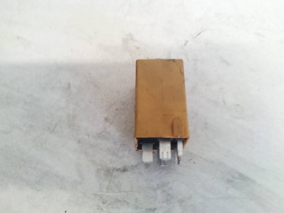 61368384505 6136-8384505, v23141-b3001-x15 Relay module BMW 5-Series ...