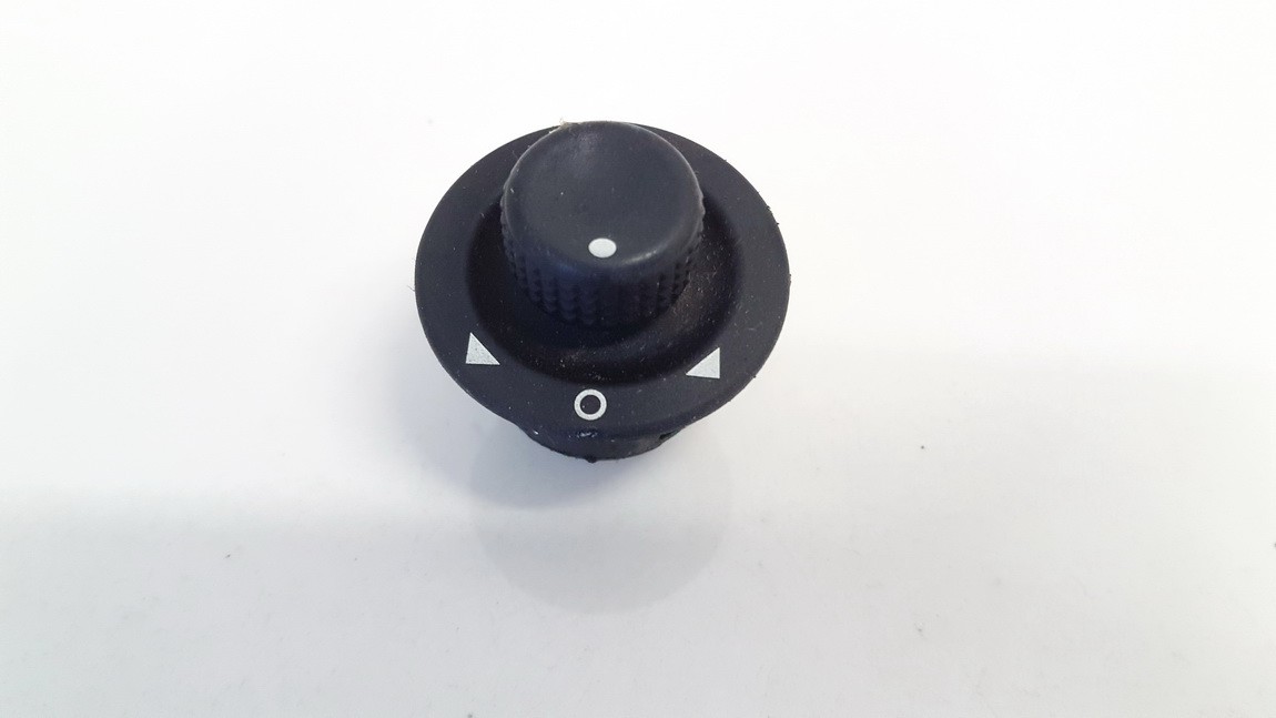5010271228 used Wing mirror control switch (Exterior Mirror Switch ...