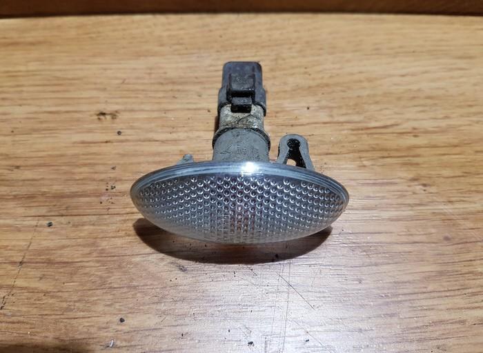 Citroen Xsara Picasso 2001 Clear Side Repeaters - FRONT RIGHT | EuroImpex