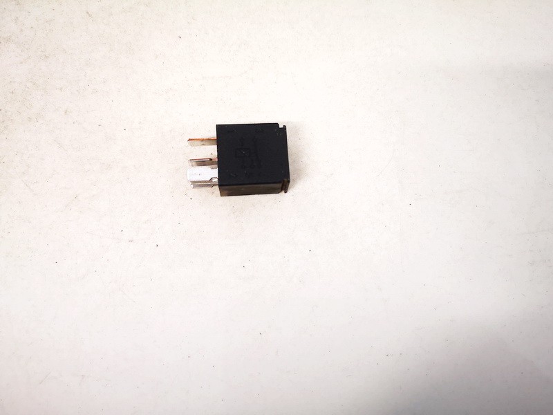 9441161 4rd007814-00 Relay module Volvo S80 2000 2.5L - EIS01210201 ...