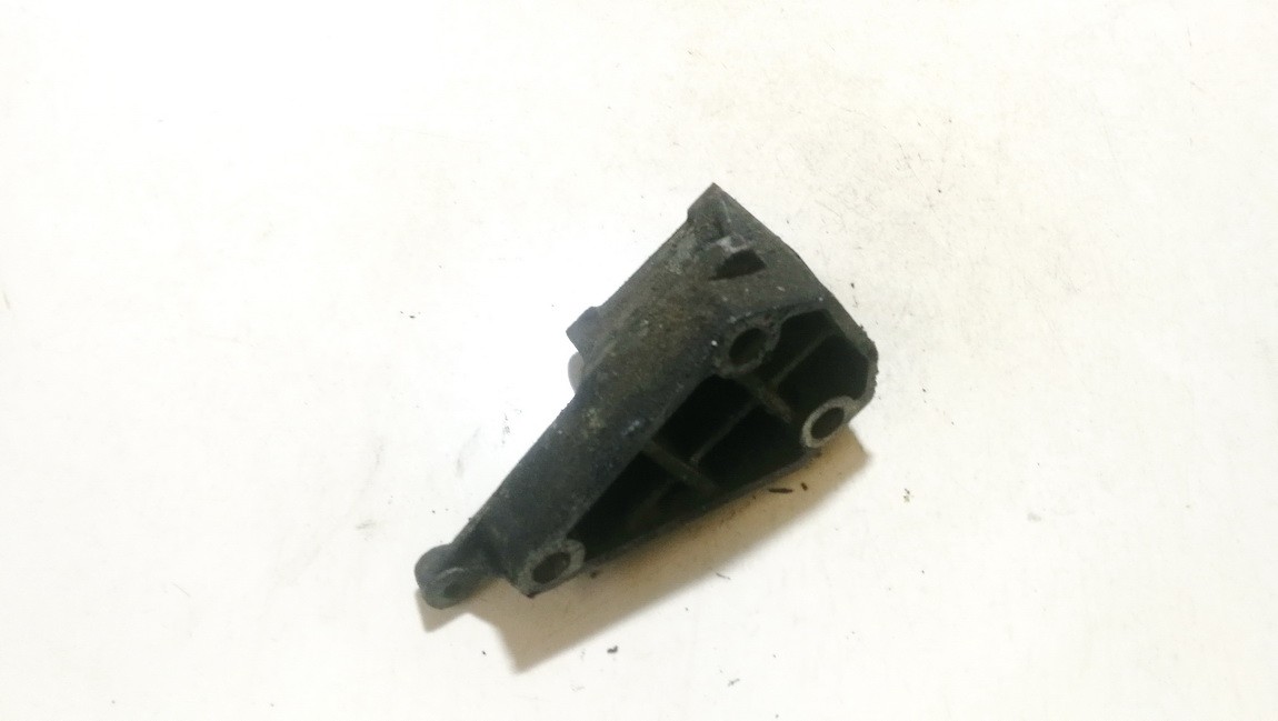 7700598496 used Engine Mount Bracket and Gearbox Mount Bracket Volvo ...