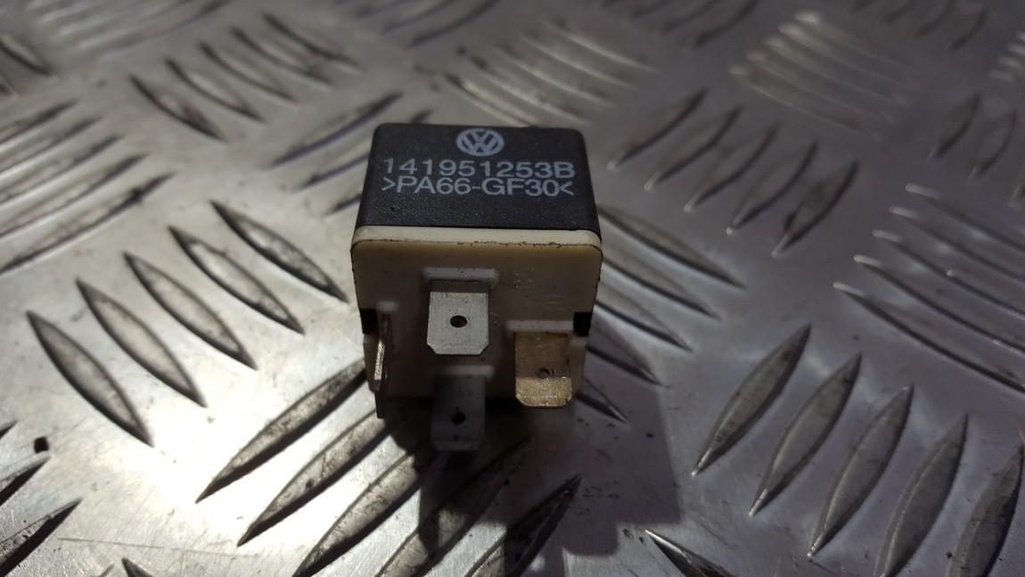 141951253b 53 Relay module Volkswagen Golf 2000 - EIS00332039 | Used ...