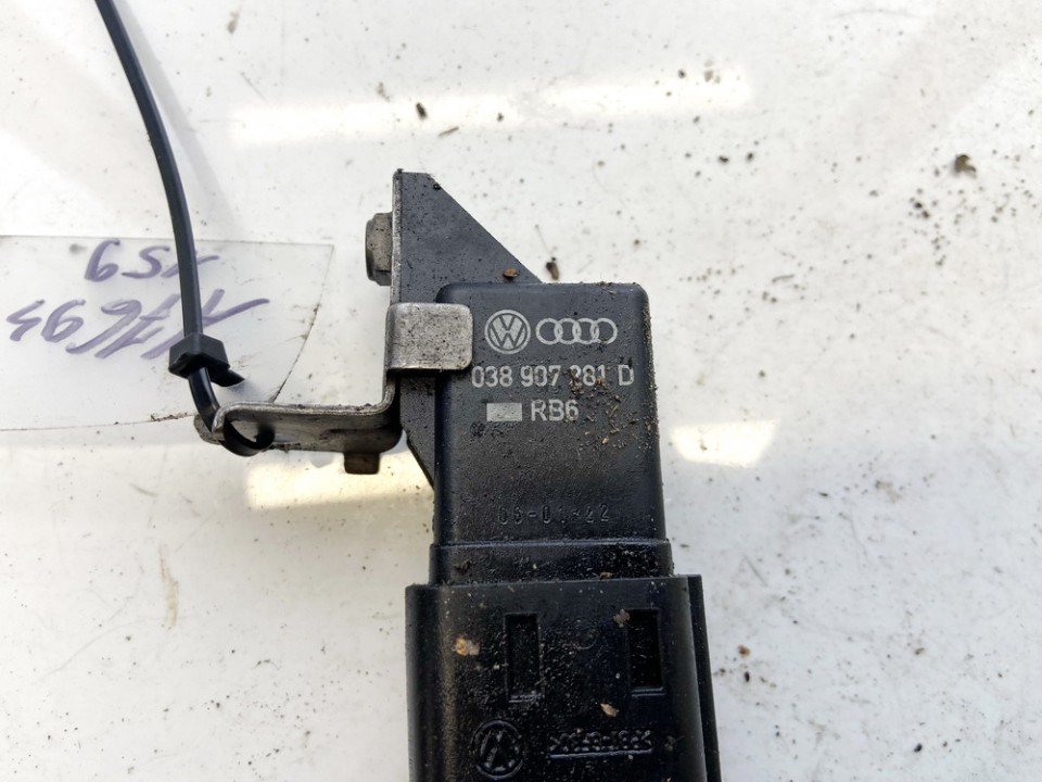 038907281d used Glow plug relay Skoda Superb 2006 2.0L 14EUR ...