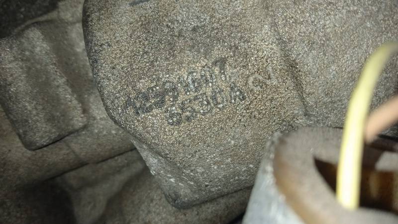 12591607 Oil Filter Housing (oil filter cooler) Cadillac CTS 2007 2.8L ...