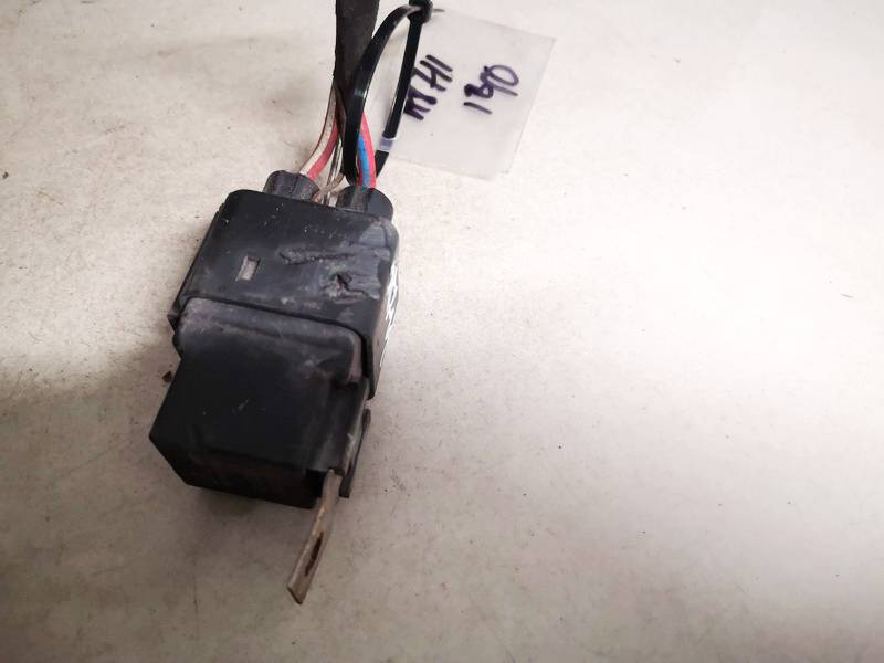 3b0951253 used Relay module Volkswagen Passat 2006 2.0L - EIS01812066 ...