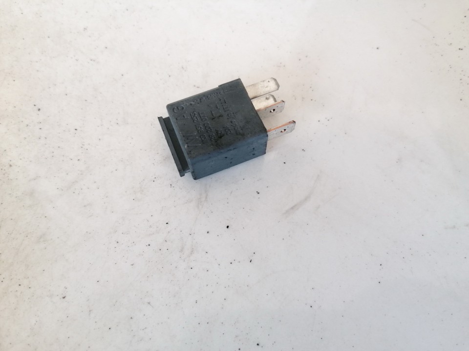 1k0951253 29200077 Relay module Volkswagen Golf 2010 2.0L - EIS01392078 ...