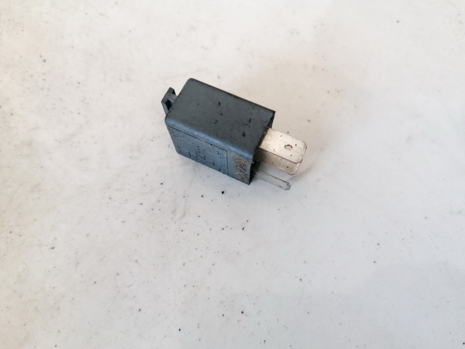 1k0951253 29200077 Relay module Volkswagen Golf 2010 2.0L - EIS01392078 ...