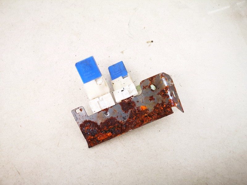 2523079917 used Relay module Nissan X-Trail 2004 - EIS01412088 | Used ...